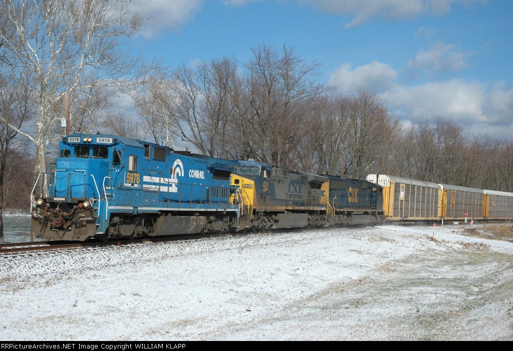 NS 11R CSX 5978 at mp 261